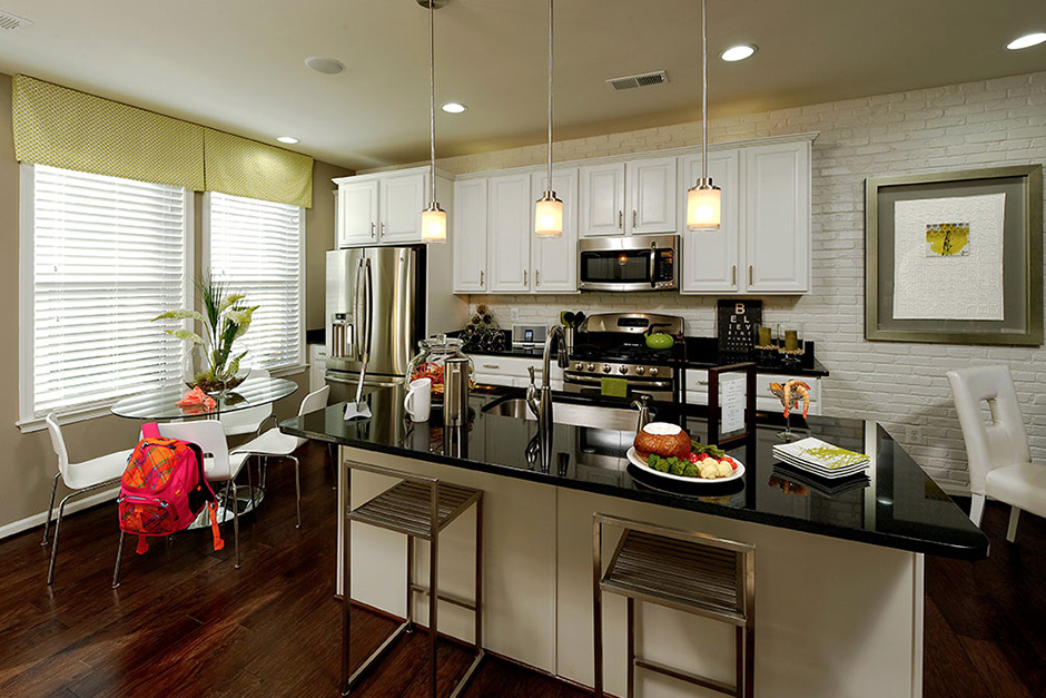 Olde Towne Square | Eastern Applicators