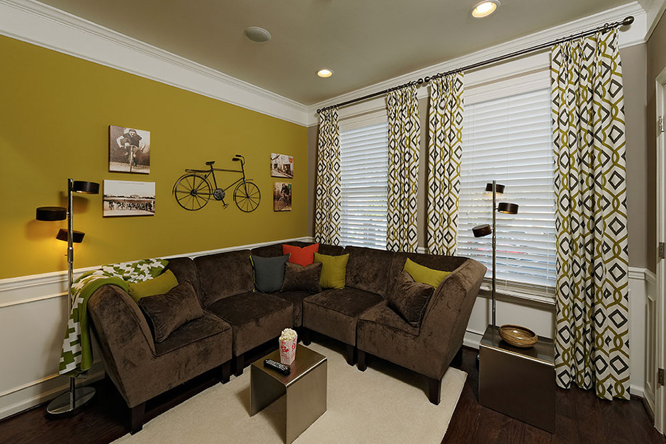 Olde Towne Square | Eastern Applicators